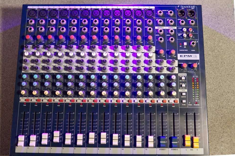 Soundcraft EPM12 Mischpult Audiomixer | eBay.de