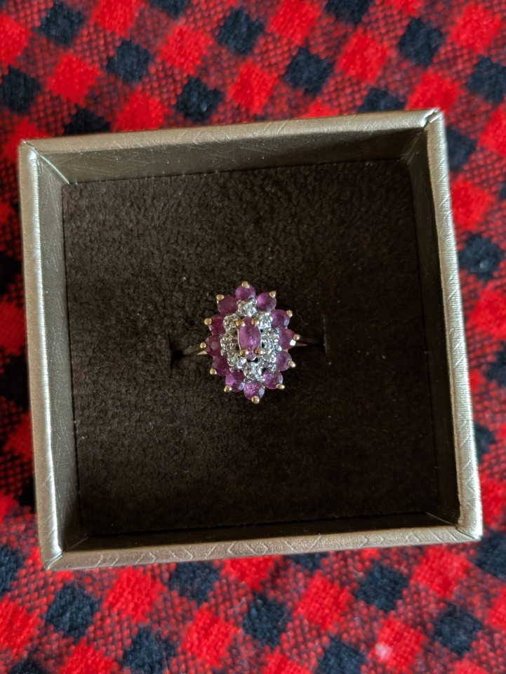 9ct Yellow Gold Ruby and diamond ring, excellent conditions, UK buyers ...