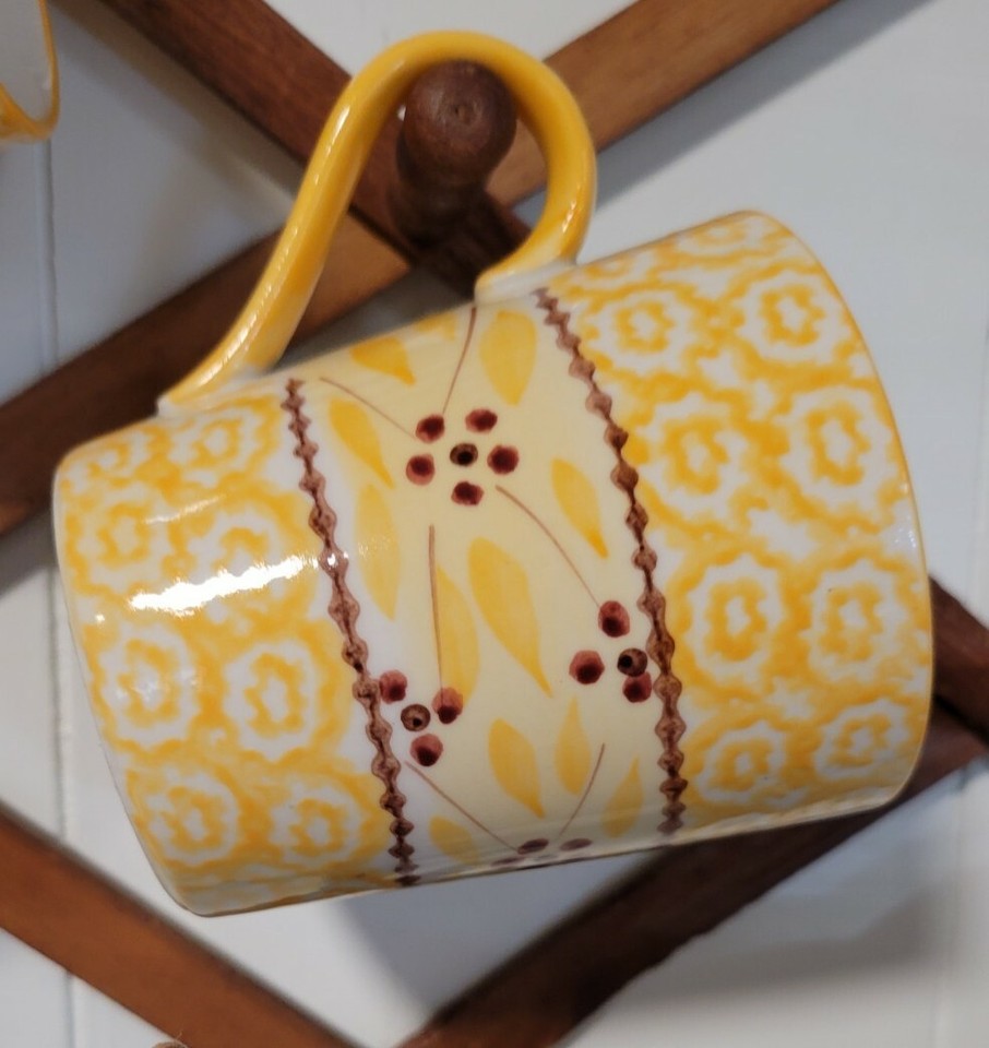 (2) Temp-Tations By Tara Yellow Coffee Cups Mugs 10 oz Temptations ...