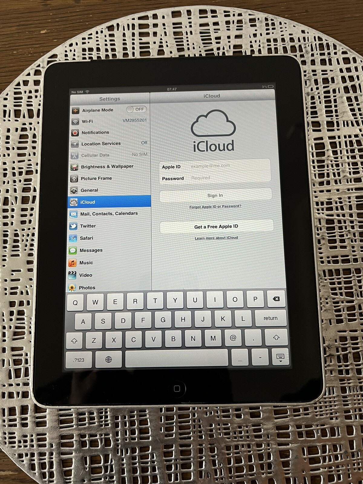 Apple iPad 1st Gen. 32GB, Wi-Fi + Cellular (Unlocked), 9.7in - Black ...