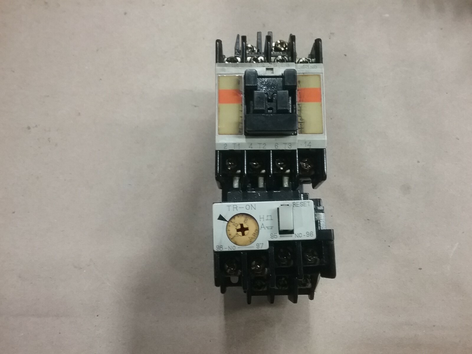 Fuji SC-03 SC11AA Contactor 110 115v w/ TK-ON 4-6 Amp Overload Relay ...