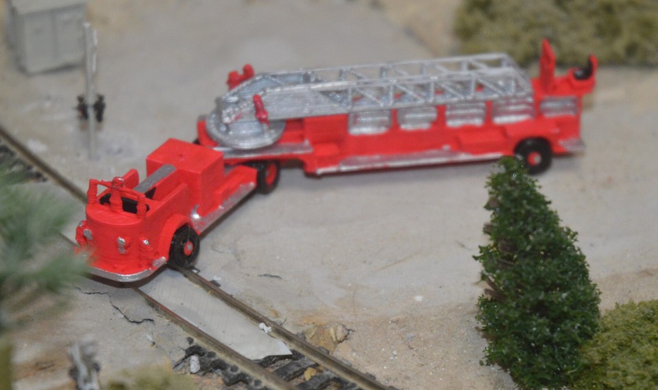 N Scale Fire Truck Engine American Lafrance 700 Tiller Ladder 3d ...