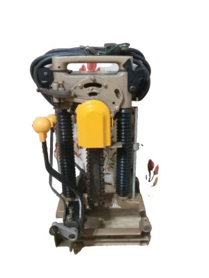 Makita 7104 Chain Mortiser Chain chisel power tool 100V 50/60Hz 1140W ...