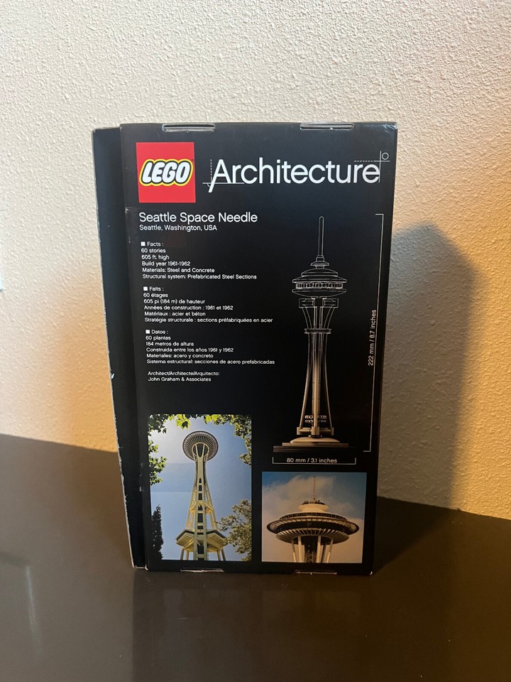 LEGO ARCHITECTURE: Seattle Space Needle (21003) - Excellent Condition ...