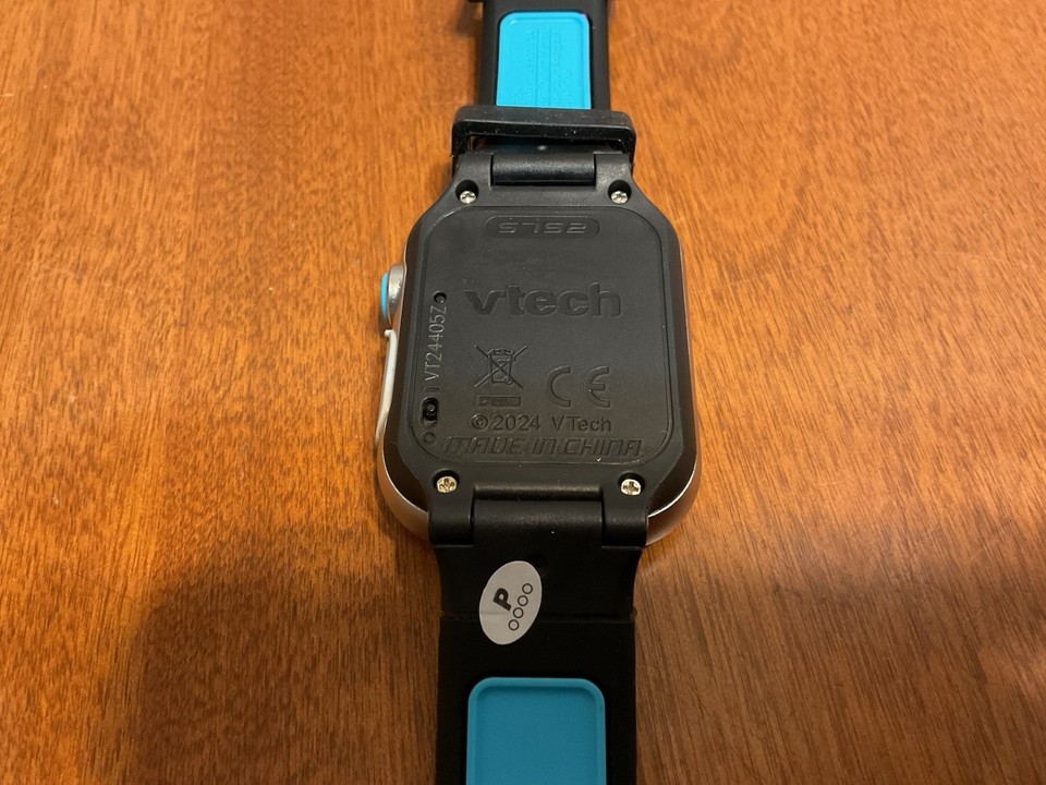 VTECH Kidizoom Smartwatch DX4 Black Blue with Charging Cable Excellent ...