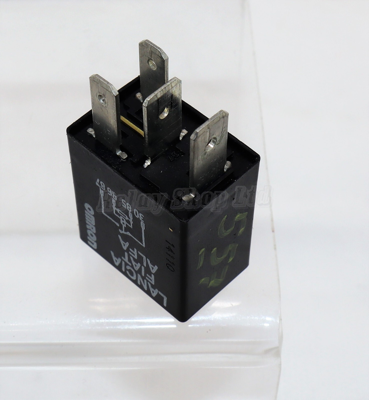 557-Fiat Alfa Lancia /09-17 4-Pin Black Relay 34F231003 Omron 1/11297 ...