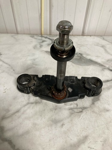 05 Suzuki VL 1500 VL1500 C90 Boulevard lower triple tree fork shock ...