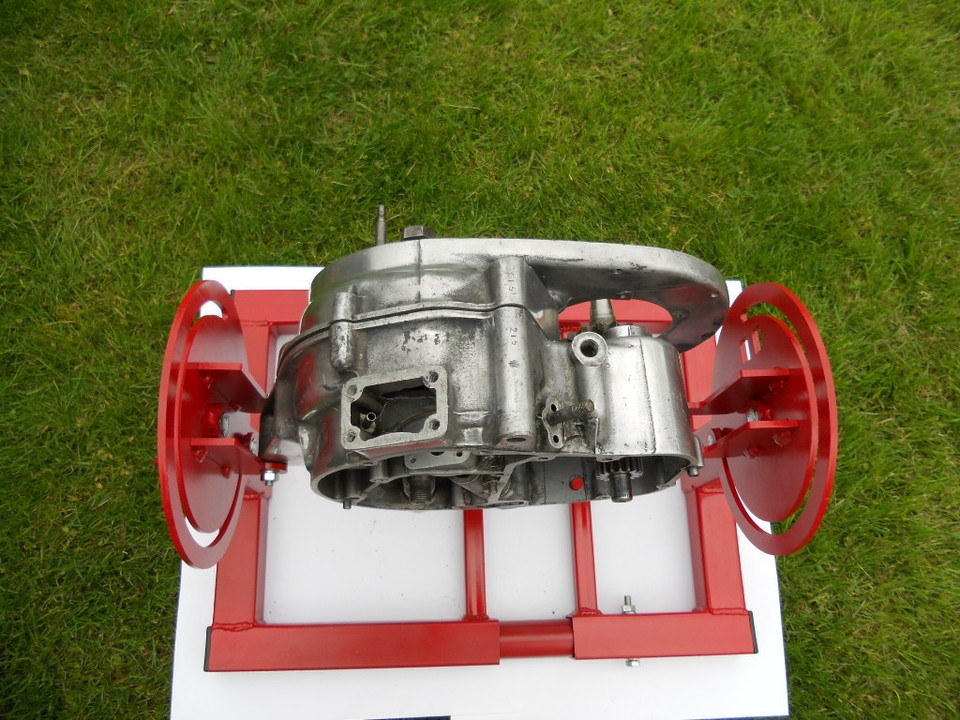 BSA C15/B40/B44,B25,TRIUMPH T25 ENGINE STAND | eBay