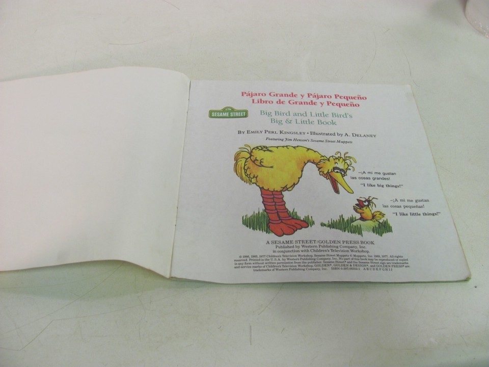 Sesame Street Bilingual Book - Big Bird and Little Bird's Big and ...