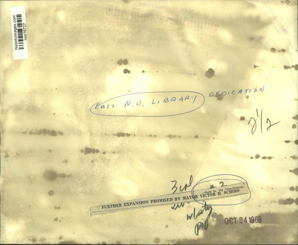 1968 Press Photo Mayor Victor H. Schiro at East New Orleans Library ...