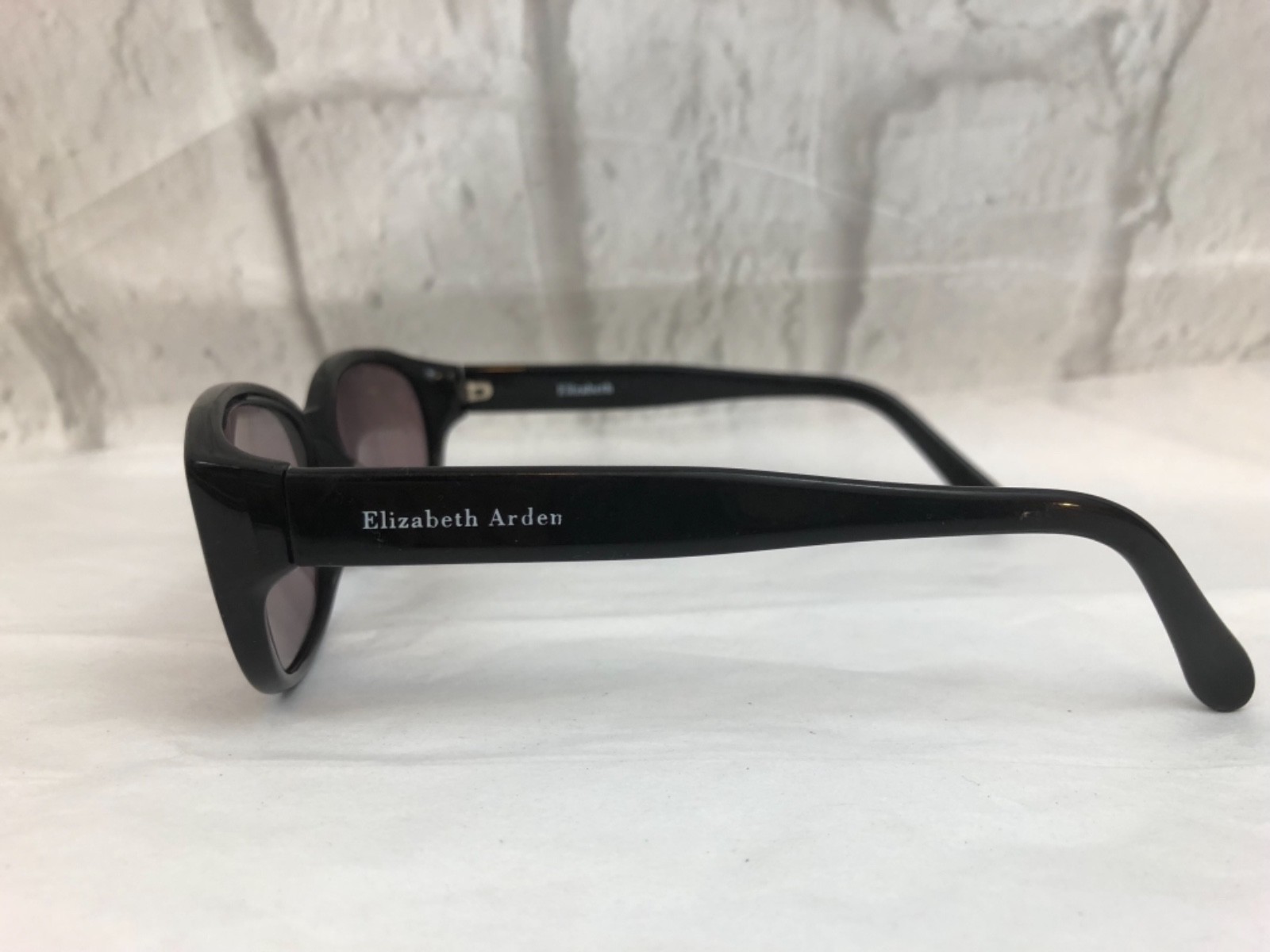 Elizabeth Arden Sun 49 2 Black Frame Black Lens Sunglasses | eBay