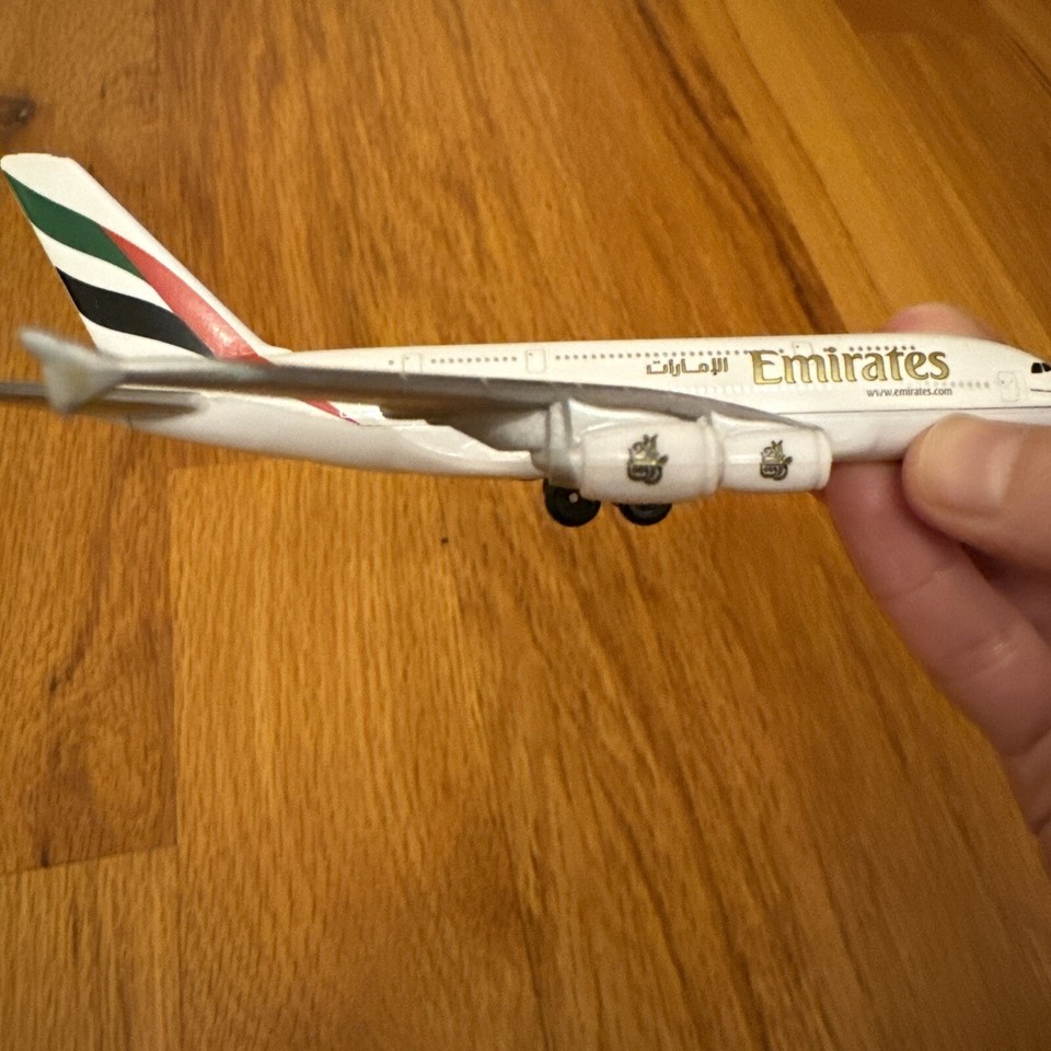 5 Inch Daron Airbus A380 Emirates Diecast Airplane Model | eBay