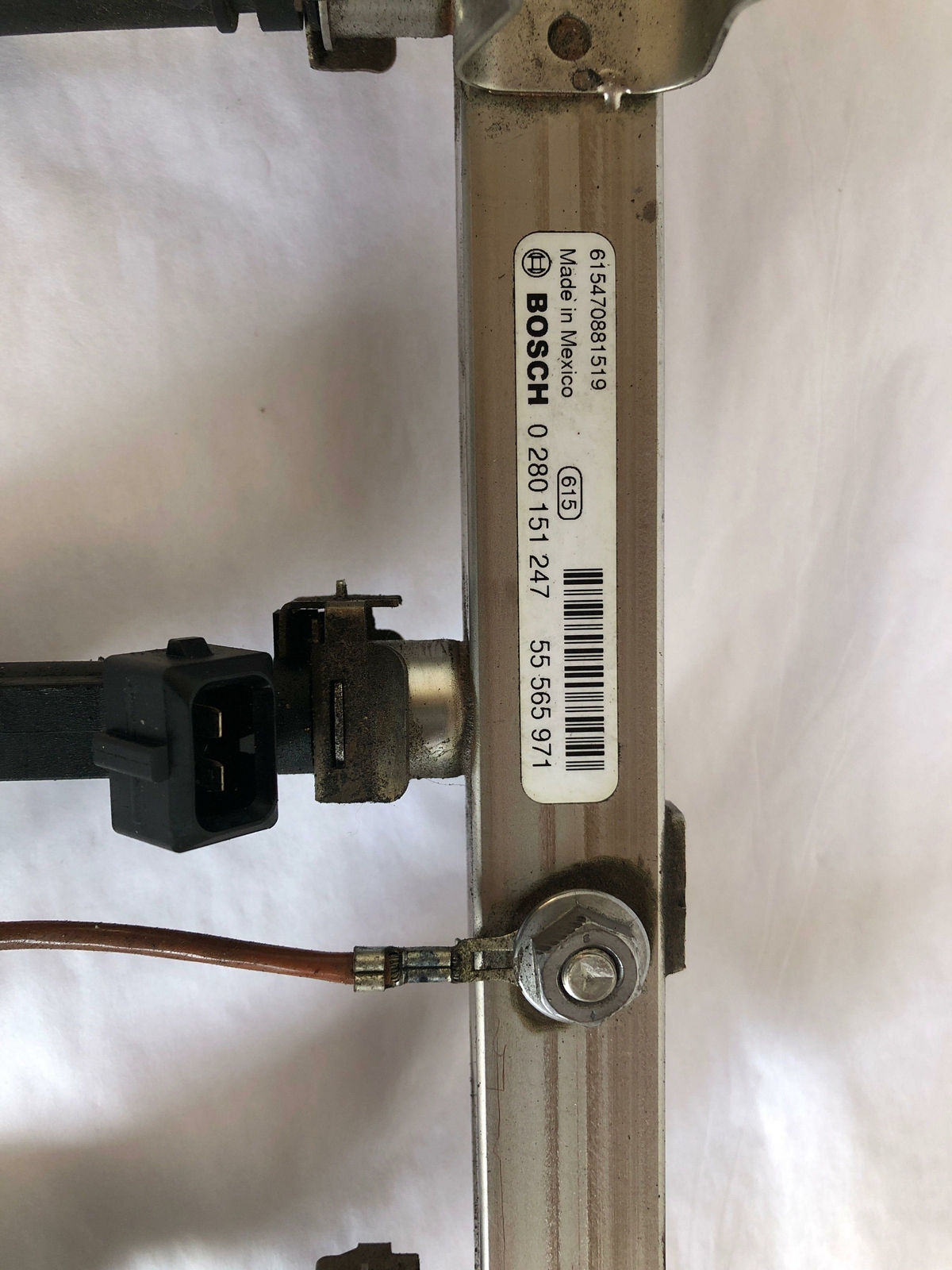 2015 CHEVROLET CRUZE Engine Fuel Gas Injection Rail With Injectors ...