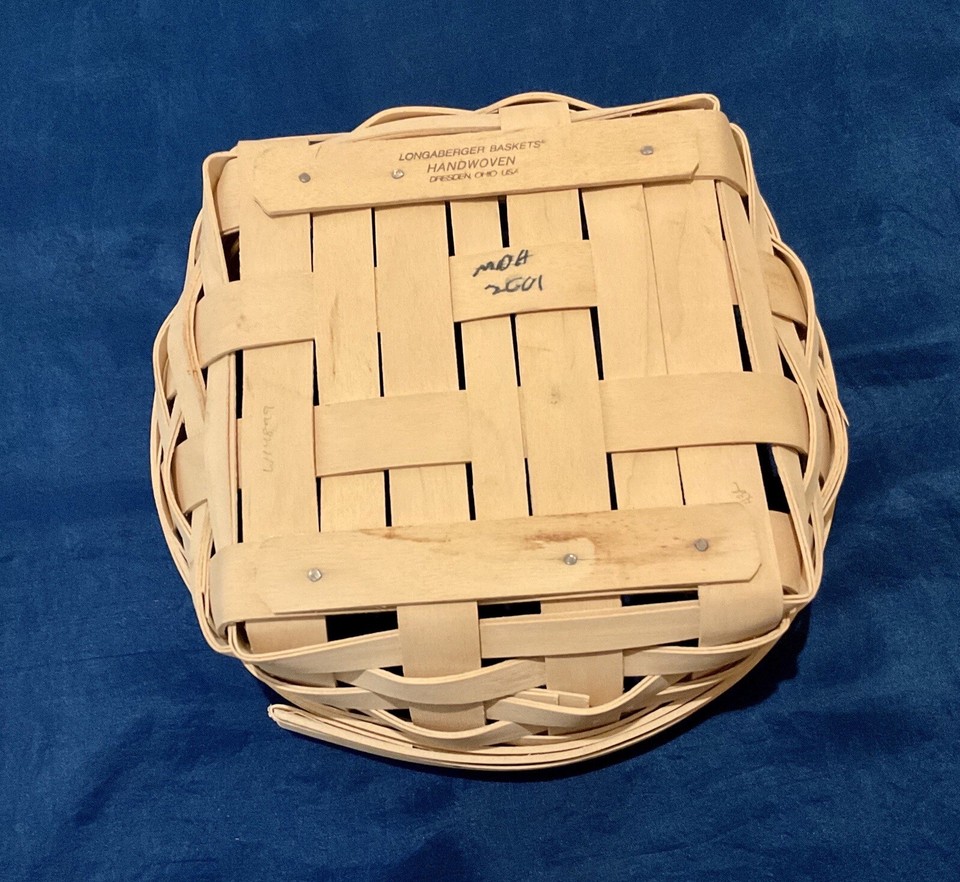 Vintage Longaberger Handwoven Round Basket With Square Bottom 2001 | eBay