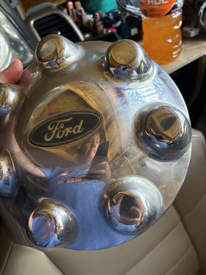 97-04 Ford F250 7700 7 Lug Super Duty Chrome Hubcap Center Cap F75A ...