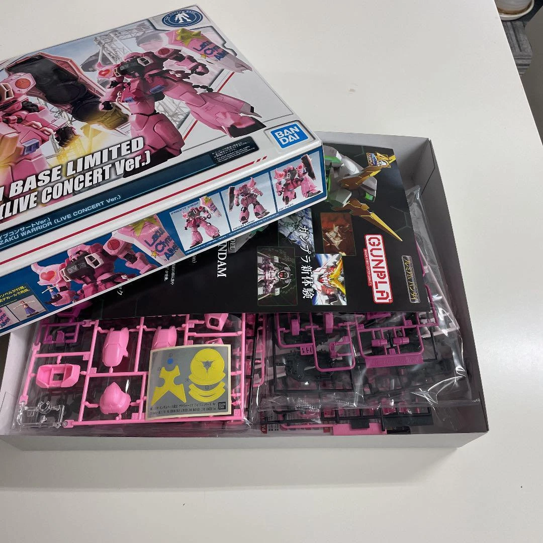 Bandai Genuine Gundam MG 1/100 Pink Zaku Anime Figure, 42% OFF