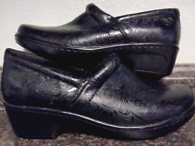 YUU Women's Black Bethanee Paisley Tooled Clogs Size 8.5 | eBay