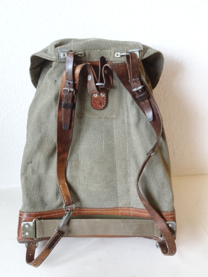Swiss Army Military Backpack Rucksack 1969 Canvas Salt & Pepper ...