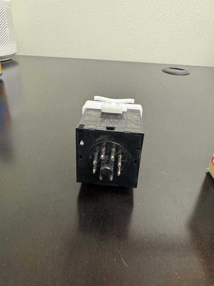 TAS-B4RJ4F Autonics Temperature Controller Relay 0-400C With Socket ...