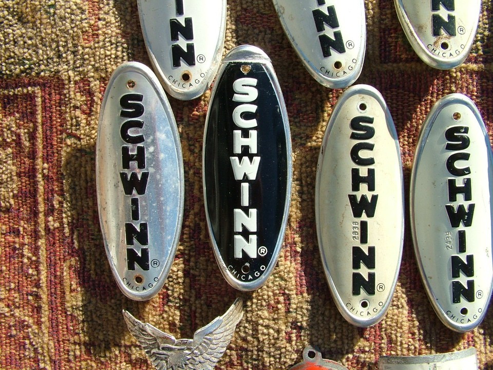 VINTAGE GROUP OF (13) SCHWINN STING RAY BICYCLE NOS FRONT NAME BADGES PLUS EXTRA | eBay
