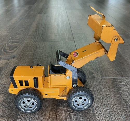 Vintage 1960's Pressed Steel Tonka Truck FRONT LOADER w/ Pivot Bucket ...