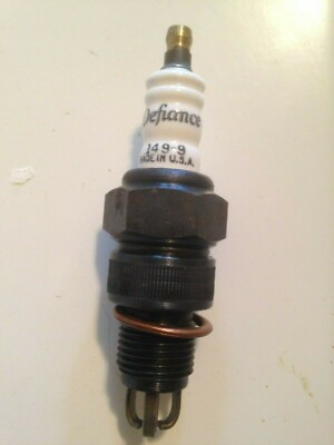 Defiance Oil Engine Spark Plug No.149.9 | eBay