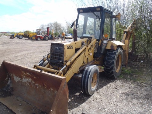 Ford 550 - 555 Tractopelle/Digger Atelier & Pièces Manuel Pdf CD | eBay.de
