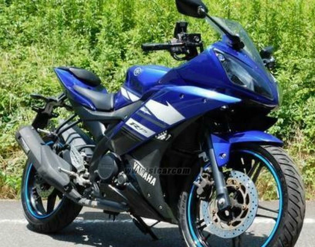 Yamaha R15 V2 Engine