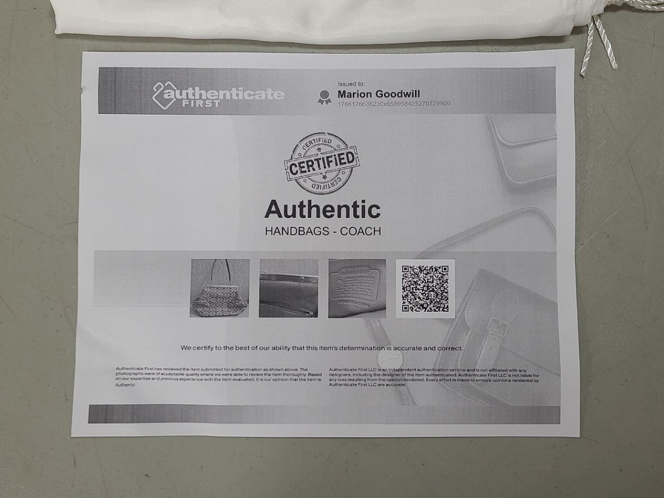 COA Coach Brown Crystal Signature Jacquard Frame Kiss-Lock Shoulder Bag ...