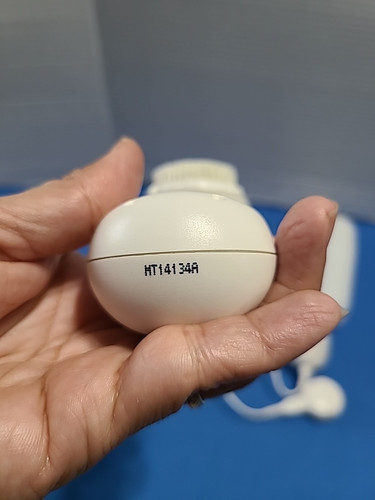 Clarisonic Mia 2 Sonic Skin Cleansing System White With Charger ...