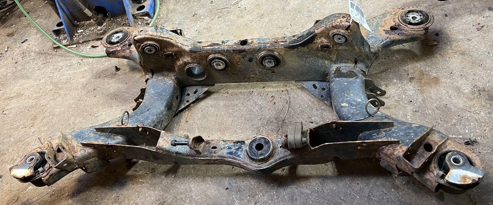 08 Dodge Charger Challender Chrysler 300 Rear Subframe Crossmember RWD ...