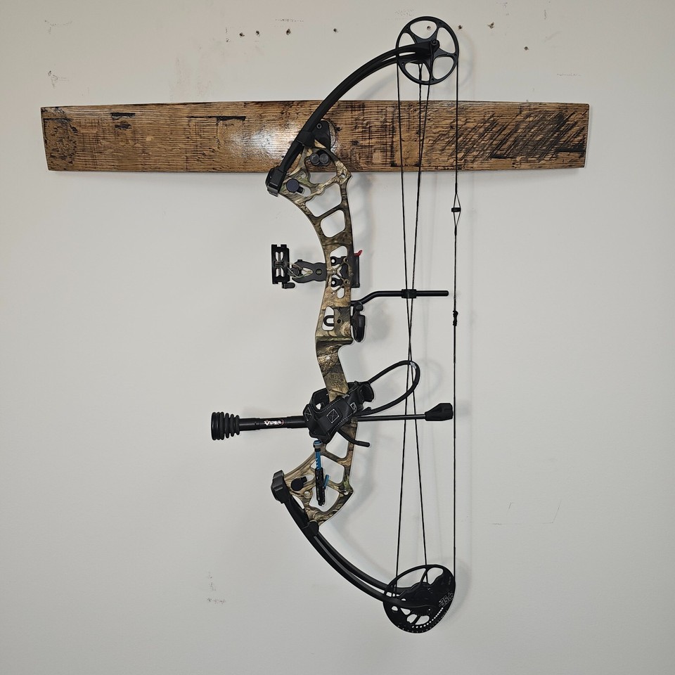 Horizontal Crossbow/ Bow Wall Mount Whiskey Stave | eBay