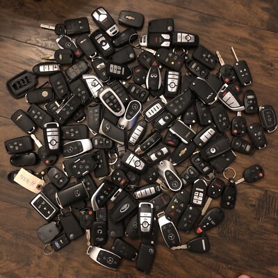 HUGE LOT OF 122 REMOTE SMART KEY FOBS USED. | eBay
