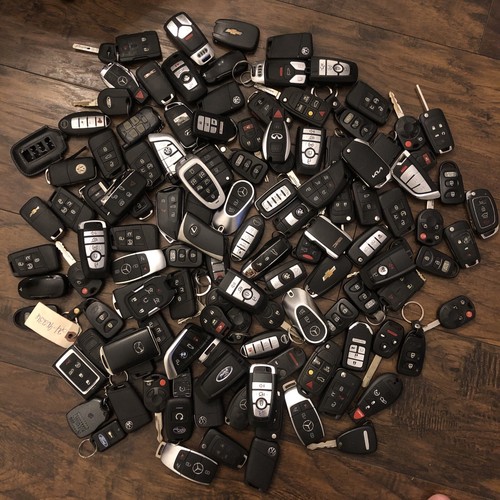 HUGE LOT OF 122 REMOTE SMART KEY FOBS USED. | eBay