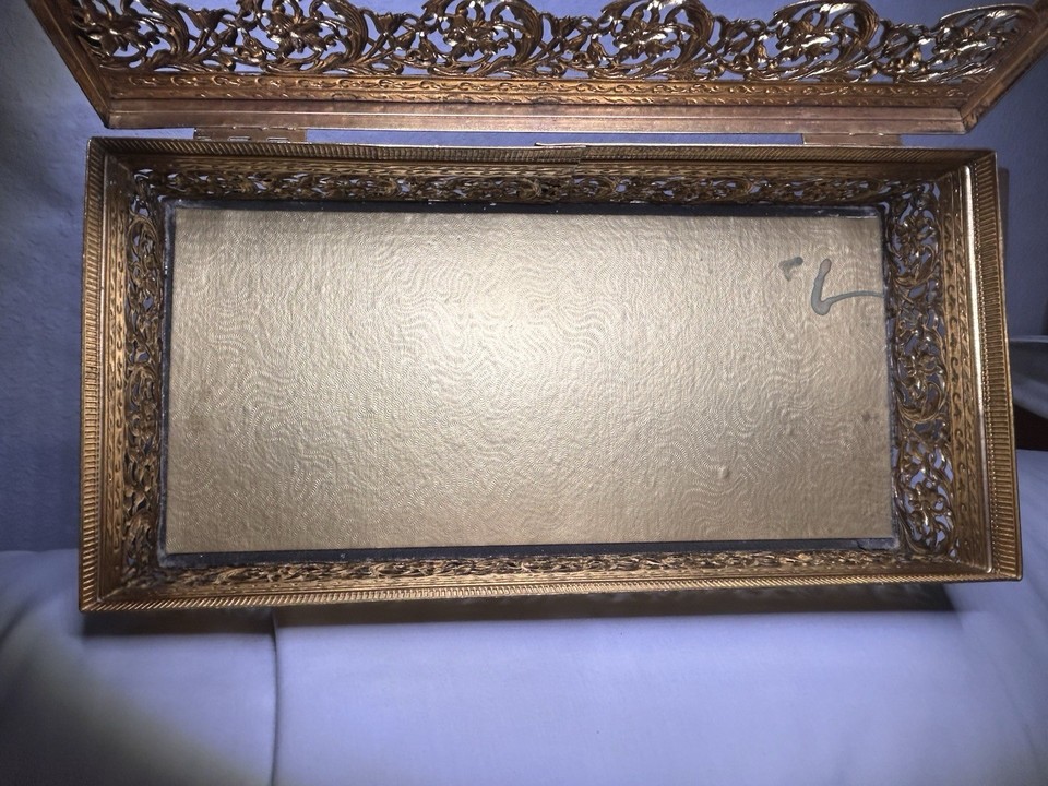Vintage Goldtone Metal Filigree Tissue Box Cover ~ MCM Hollywood ...