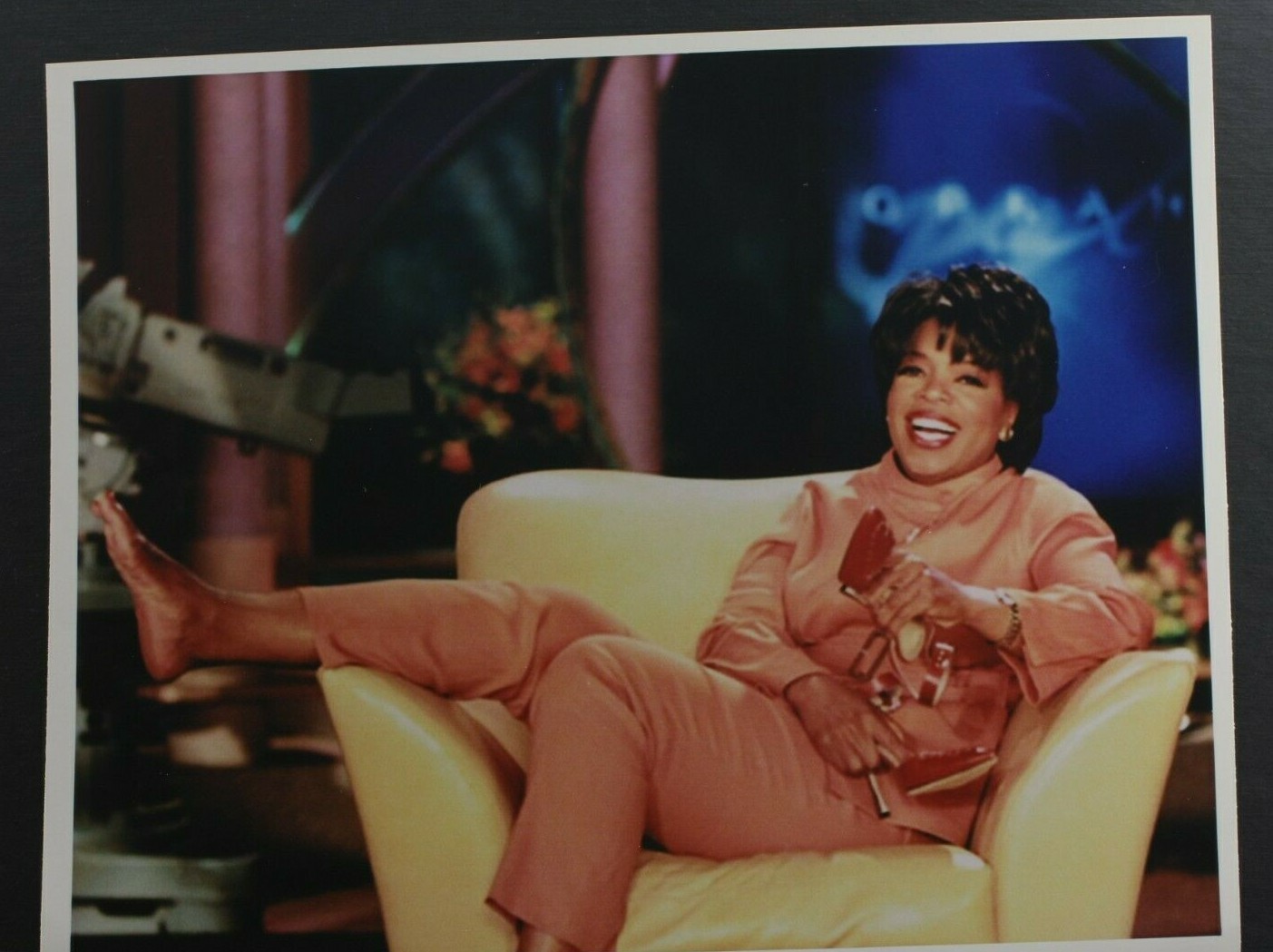 Oprah Winfrey on Couch with Red Heel Shoes - 8x10" Photo Pre-2012 ...