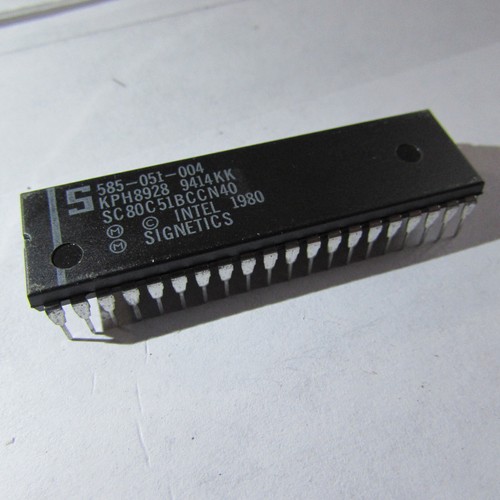SC80C51BCCN40 Philips Intel 80C51 CMOS single-chip 8-bit ...