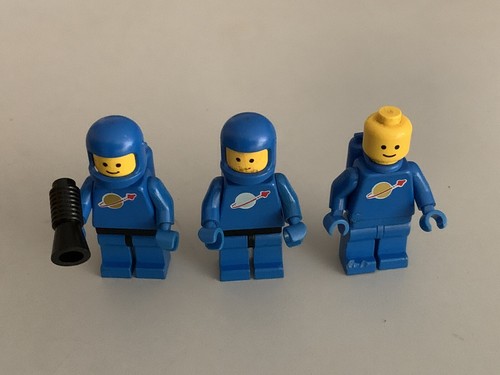 lego classic spaceman blue 3-lot (one missing helmet) | eBay