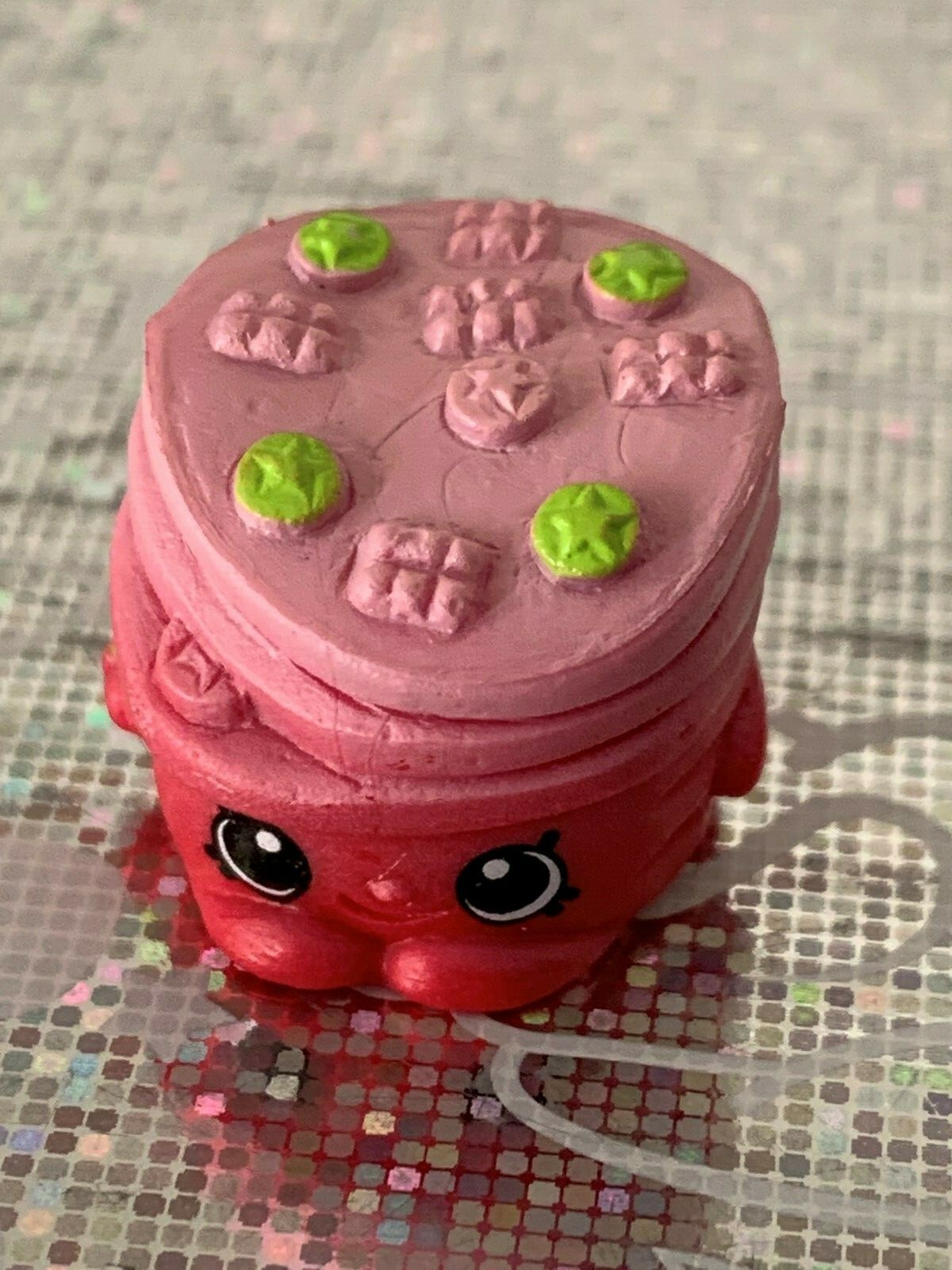 Shopkins Season 8 World Vacation Canadian Cuties shopkin authentic comb ...