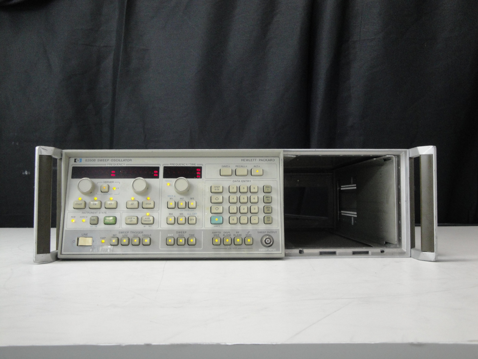 As-Is / Parts - Agilent/HP 8350B Sweep Oscillator Mainframe | eBay