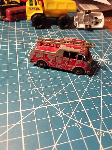 Lesney Matchbox Merryweather Marquis Series III Fire Engine No 9 1960s ...