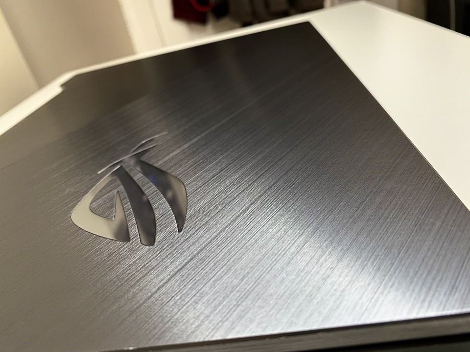 ASUS ROG Strix Scar 2 GL504G Gaming Laptop NVIDIA GeForce !Read ...