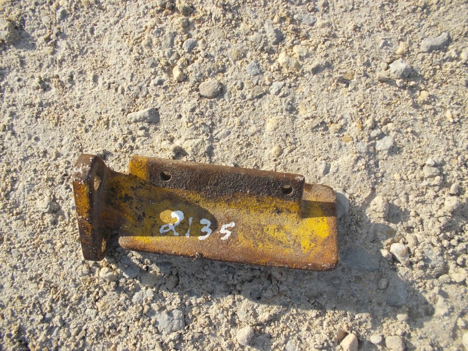 Massey Ferguson 2135 MF Tractor foot rest foot step bracket brace * | eBay