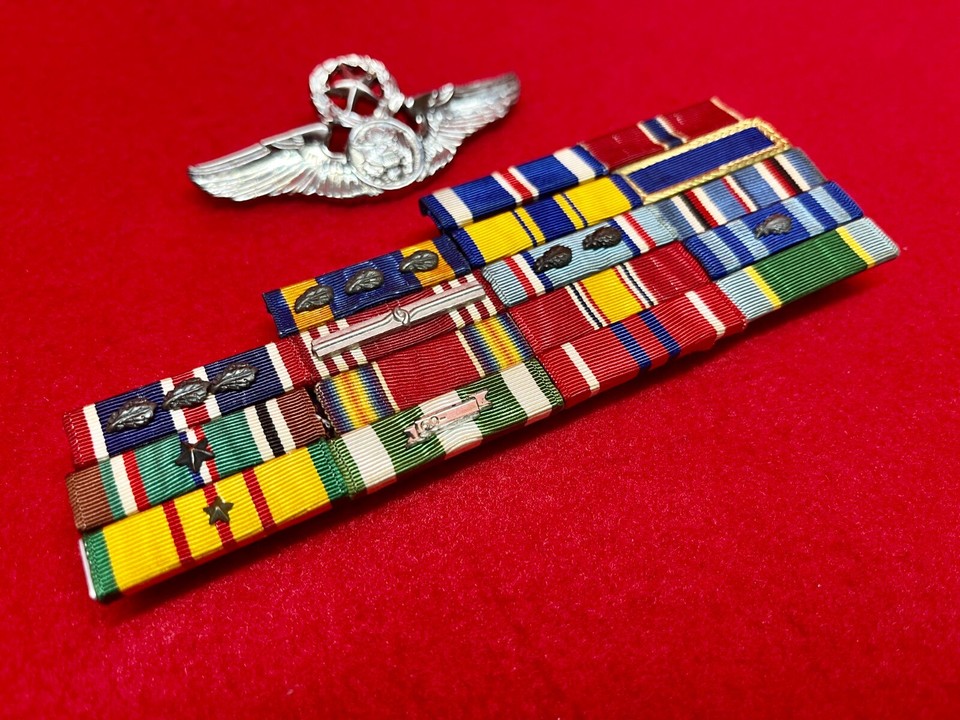Air Force USAF Ribbon Rack WWII B-17 Wings Flying Cross Vietnam Star ...