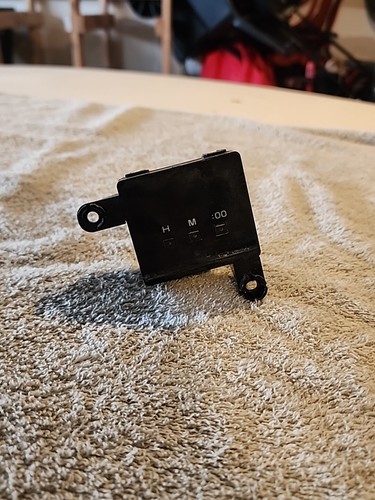 1990-1995 Toyota 4Runner 1989-1994 Toyota Pickup OEM Digital Clock ...