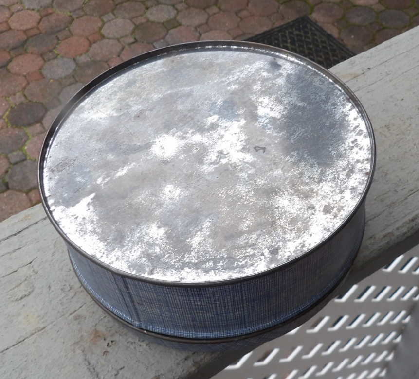 Vintage Bowers Old Fashioned Creamy Mints Tin Blue Round Candy ...