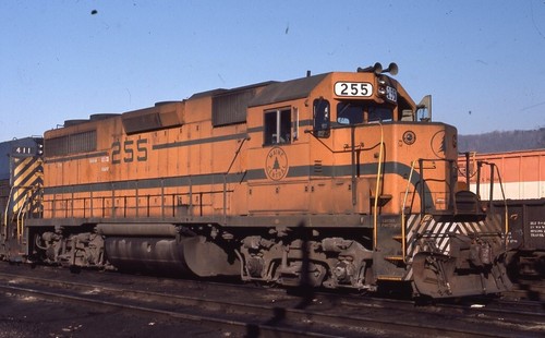 MEC 255 MAINE CENTRAL Railroad Train Locomotive BINGHAMTON NY 1984 ...
