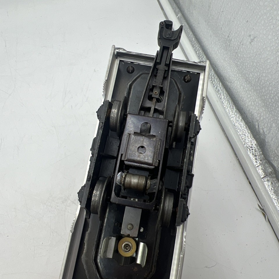 LIONEL POSTWAR O GAUGE SILVER BLUFF ILLUMINATED ALUMINUM PULLMAN CAR ...