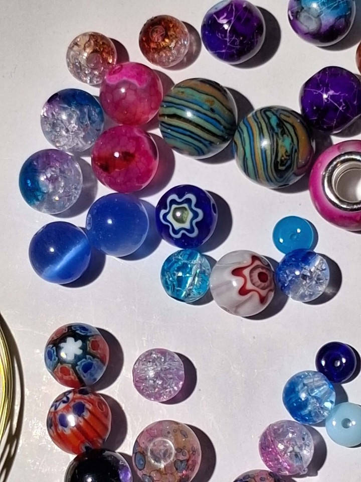 100 8-12mm Large glass & porcelain BEADS spangles on Lace Making ...