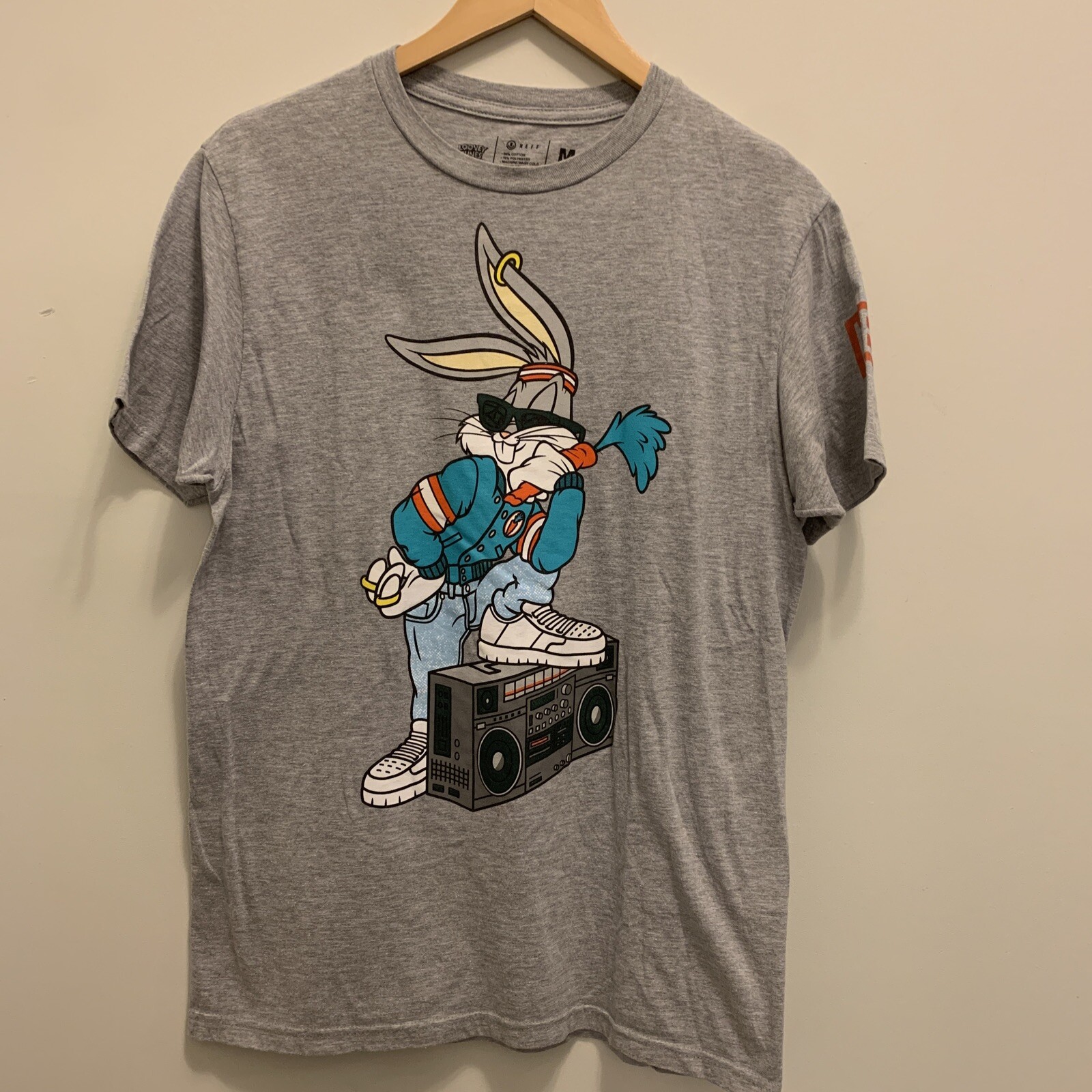 Vintage Neff Bugs Bunny Boombox Mens Tee Size M Loone… - Gem